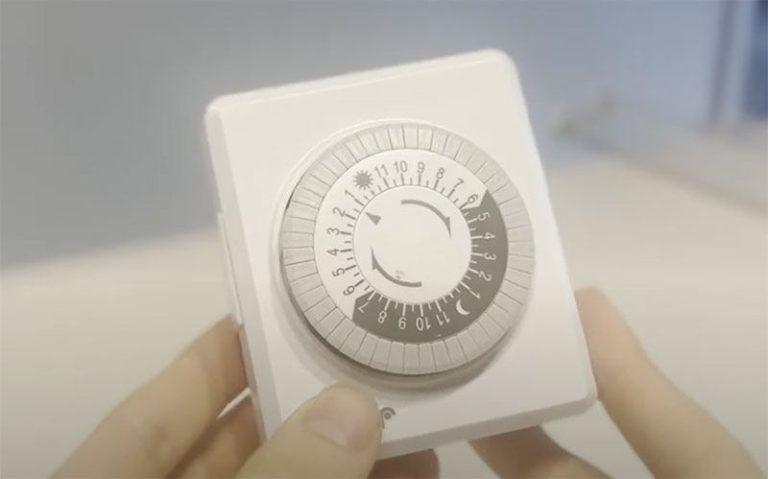 Grow Light Timers for LED, CMH, HPS, MH, and CFL Grow Light: Types, Top ...